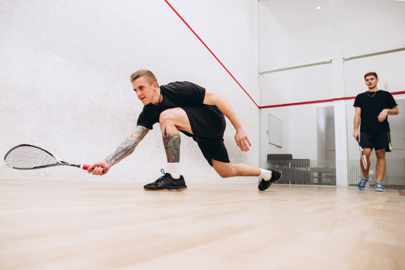 The Ultimate Guide on how to play Squash - God of Sports